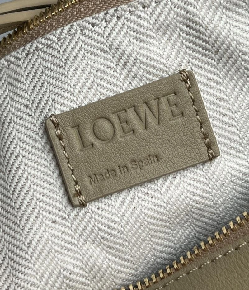 Top match Loewe Hobo Bags
