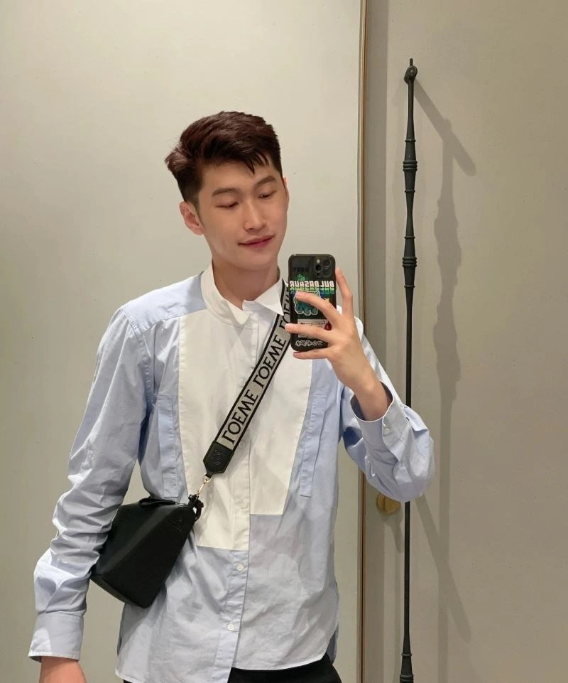 Accurate model Loewe Hobo Bags
