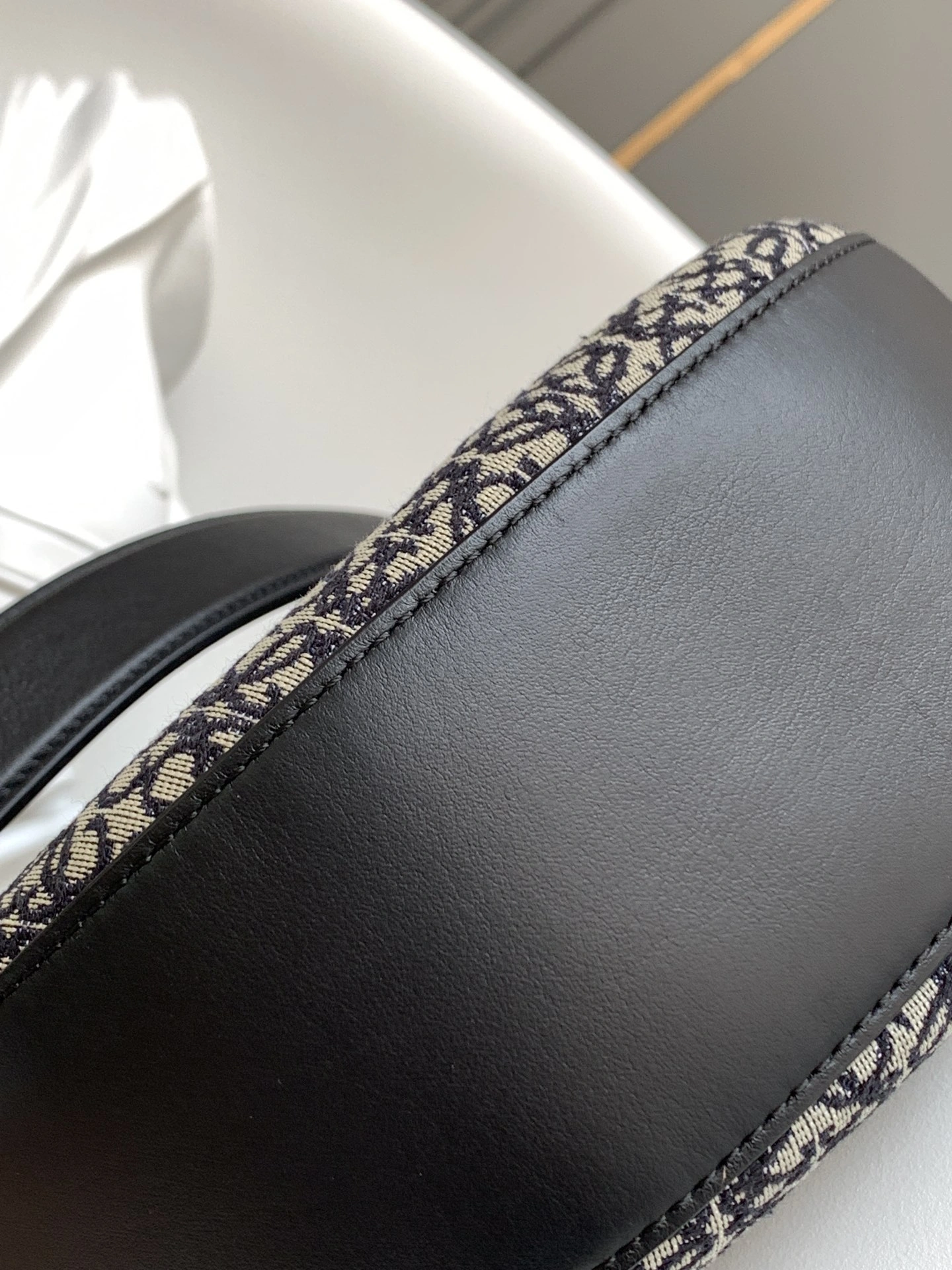 Top match Loewe Hobo Bags