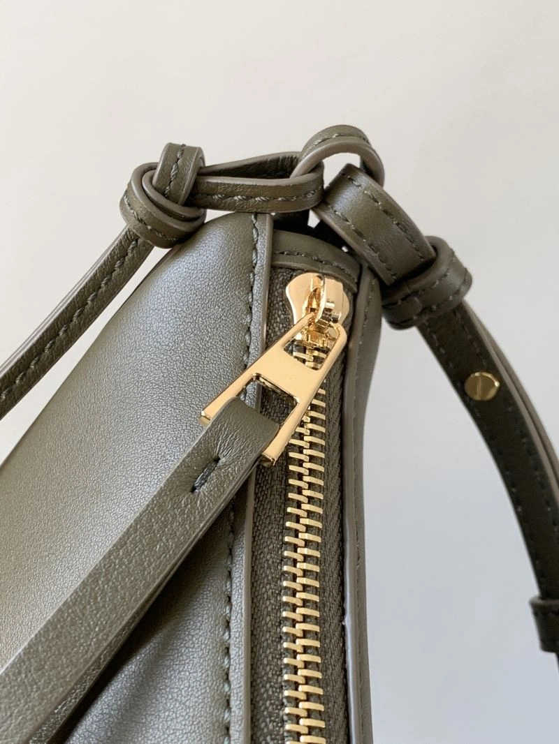 Low-cost Loewe Hobo Bags