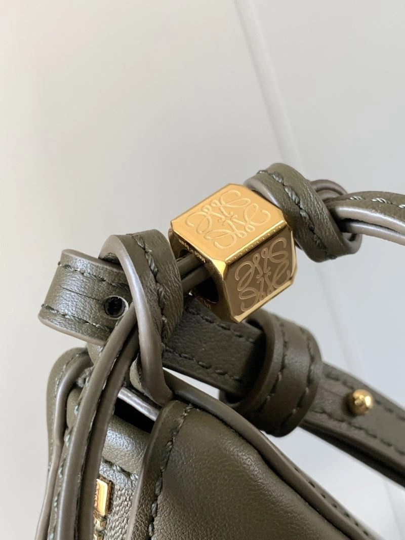Low-cost Loewe Hobo Bags