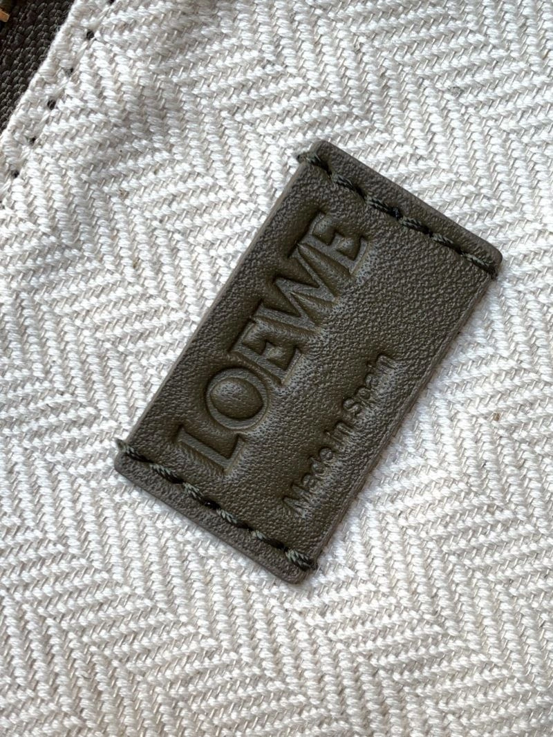 Low-cost Loewe Hobo Bags