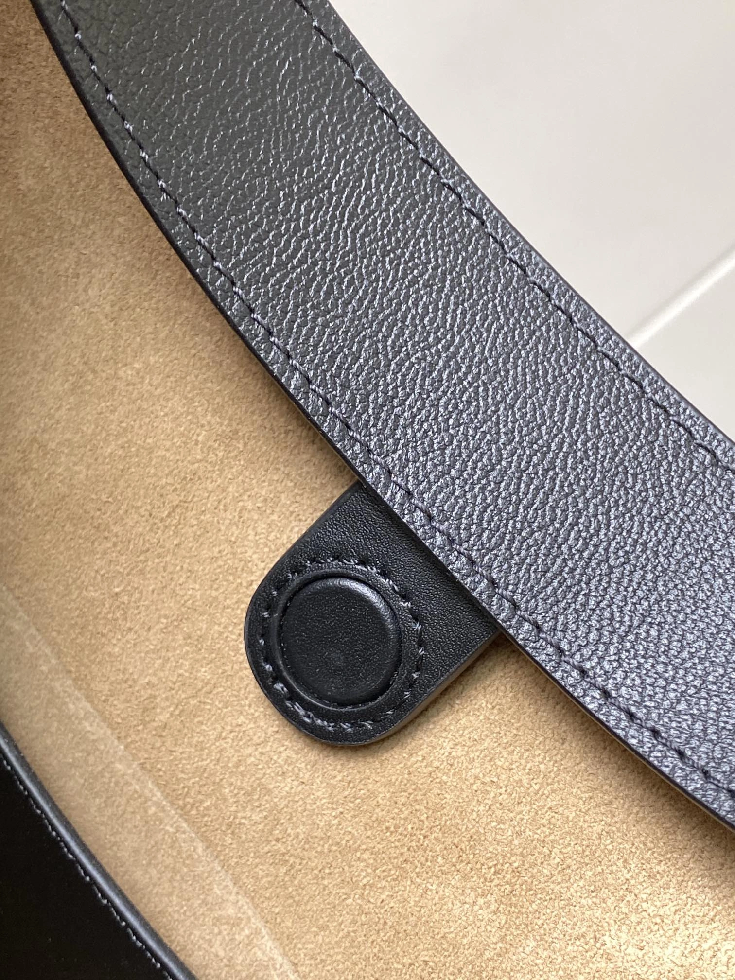 Discounted Loewe Hobo Bags
