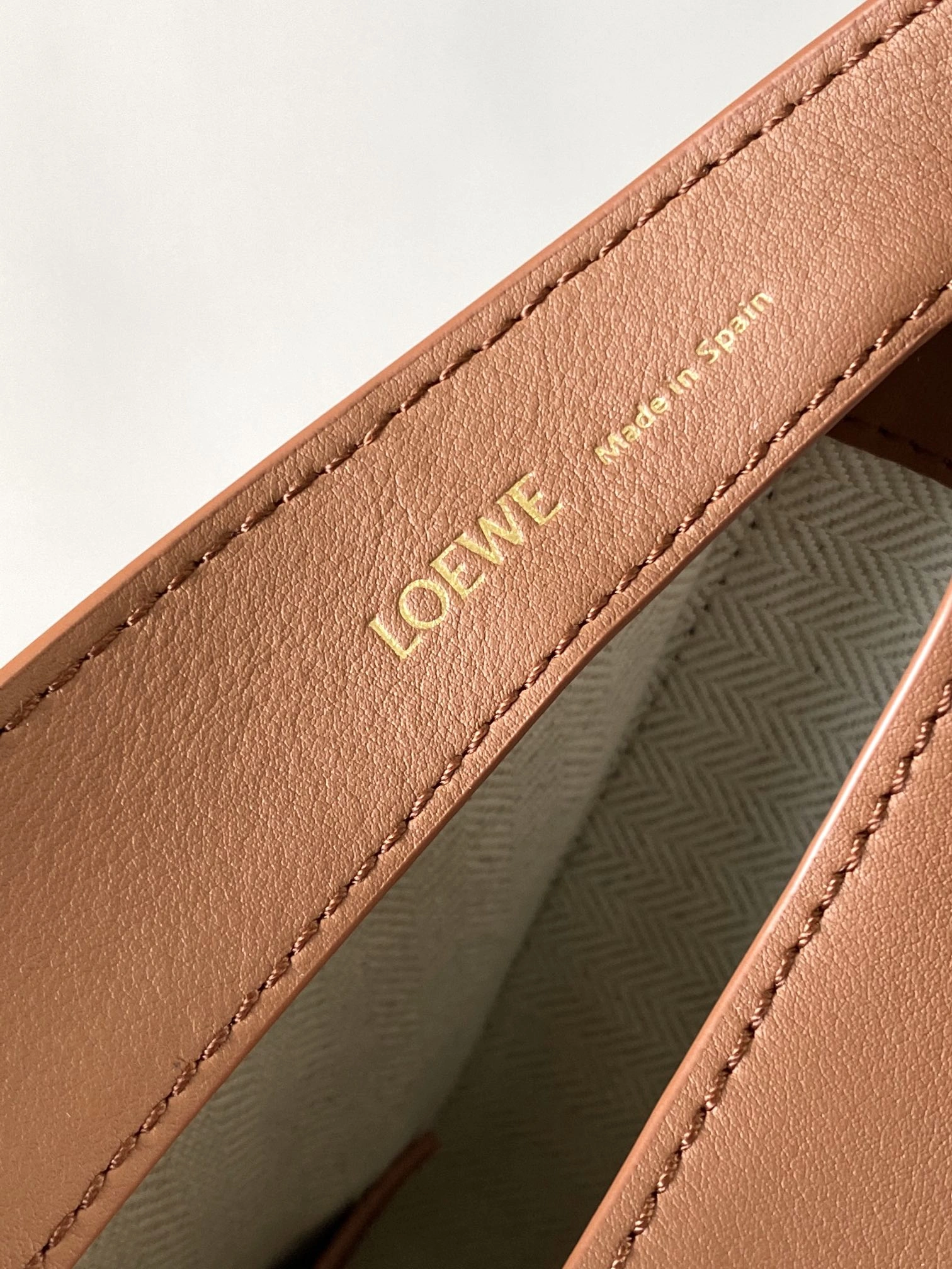 Economical Loewe Hobo Bags