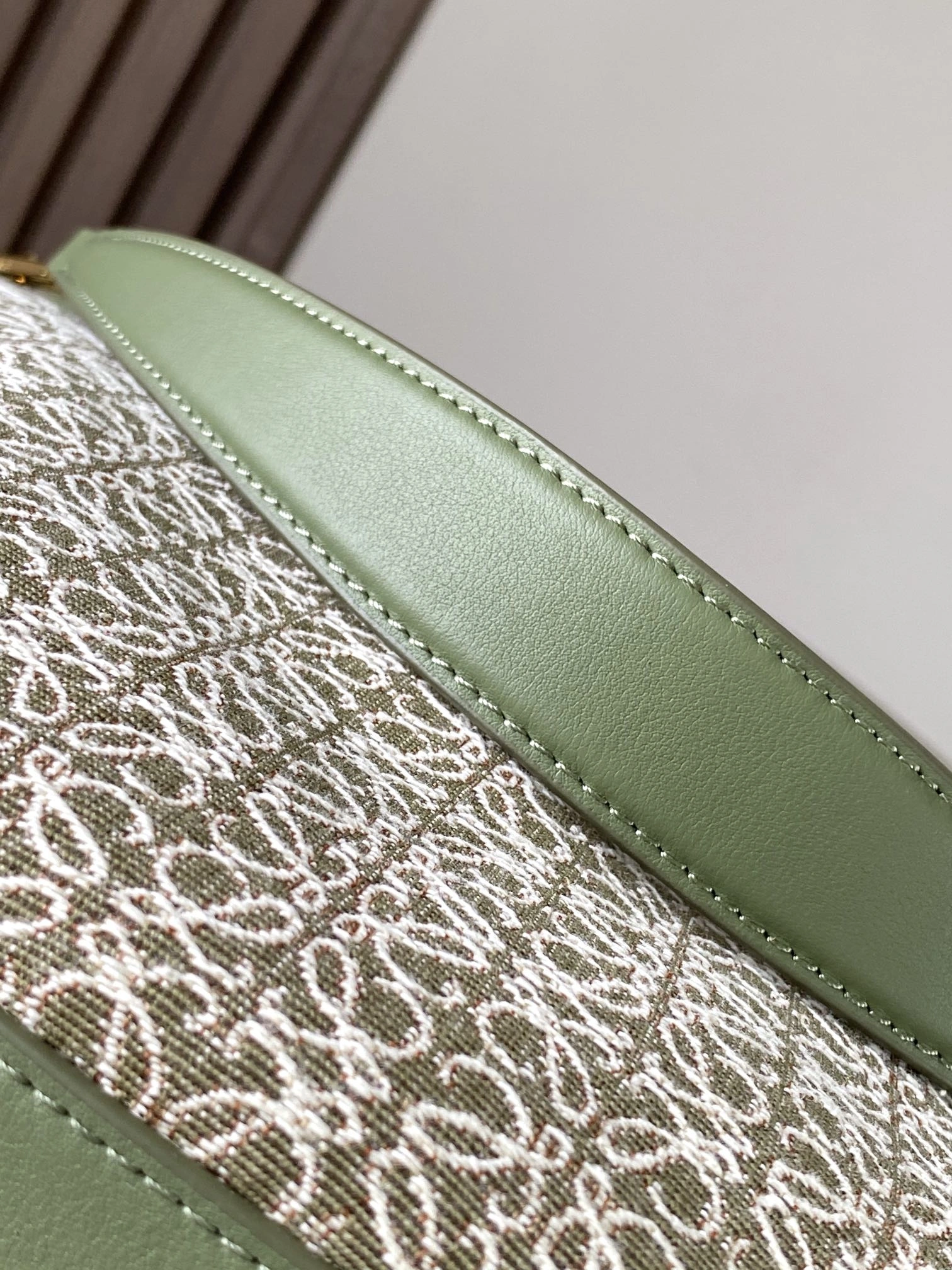 Bargain Loewe Hobo Bags