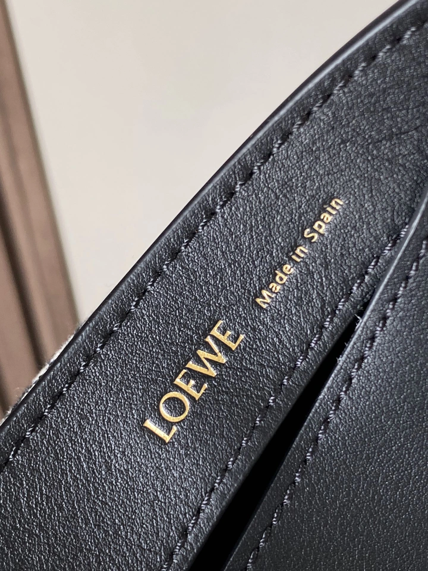 Economical Loewe Hobo Bags