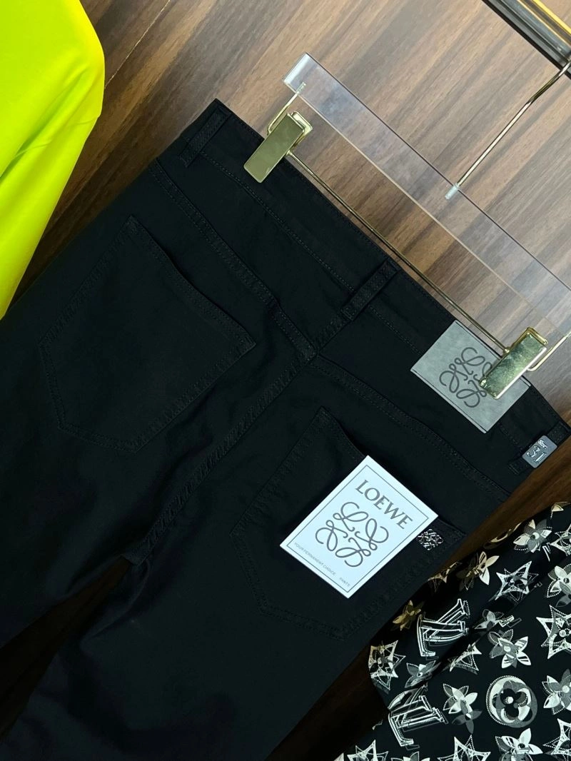 Low-cost Loewe Jeans