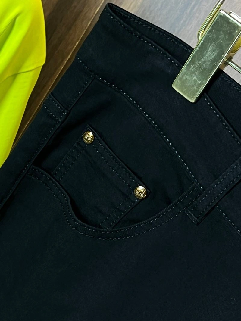 Low-cost Loewe Jeans