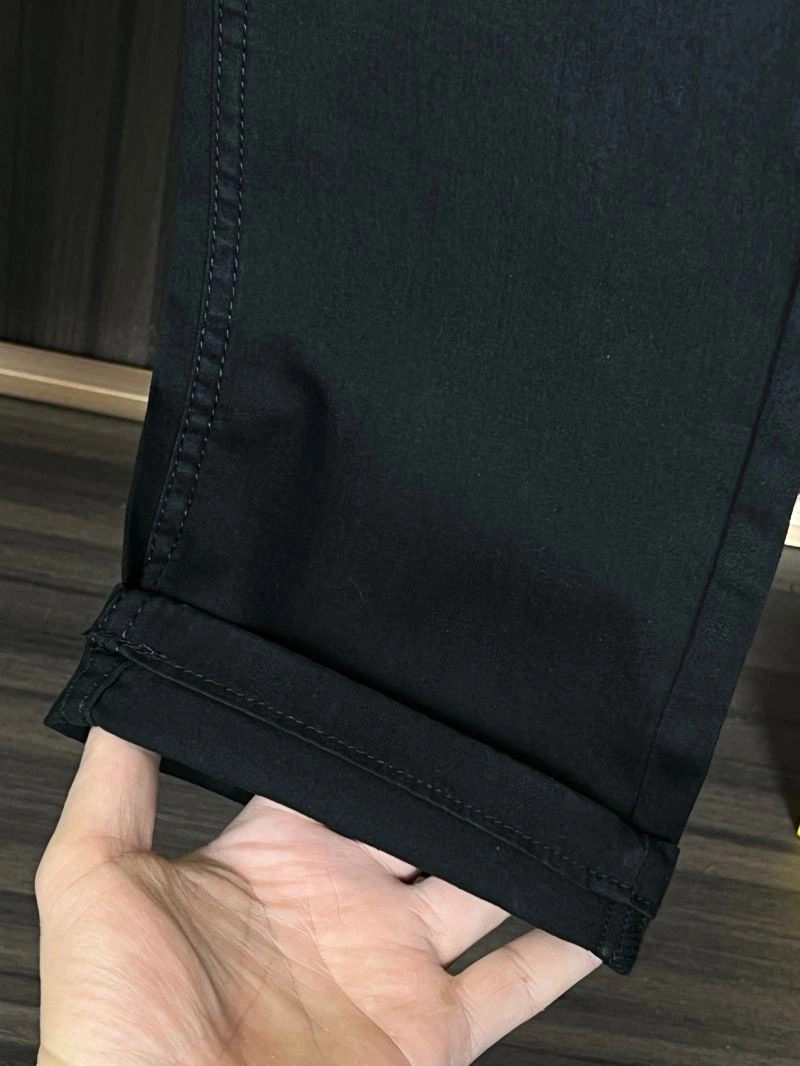 Low-cost Loewe Jeans
