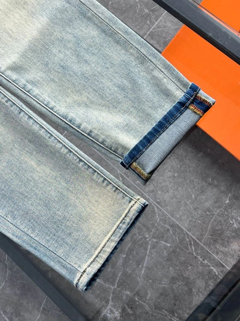 Accurate model Loewe Jeans