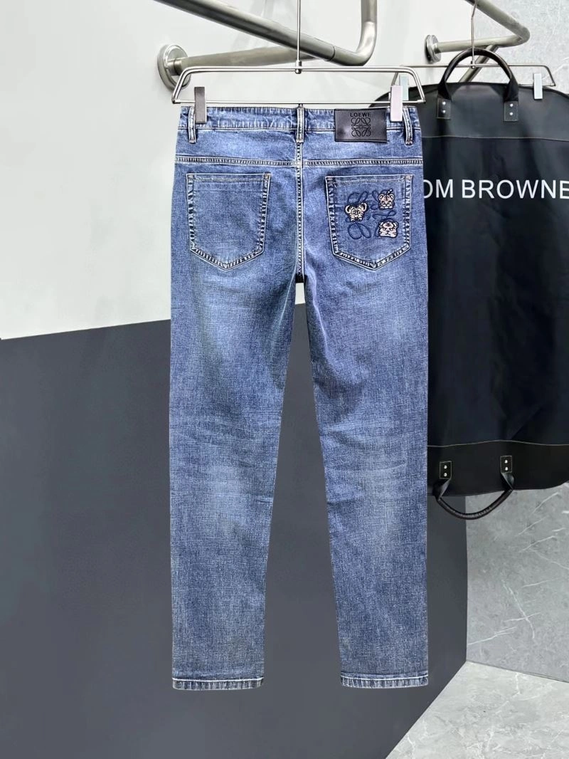 Accurate model Loewe Jeans