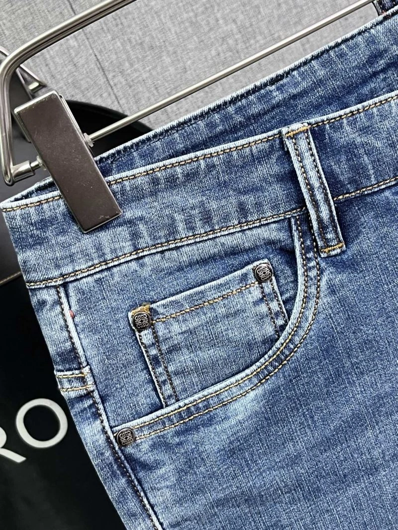 Accurate model Loewe Jeans