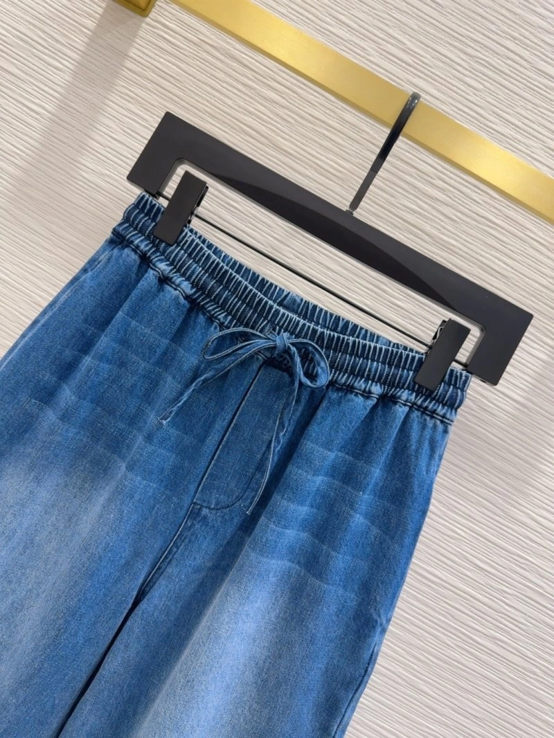 Exact replica Loewe Jeans