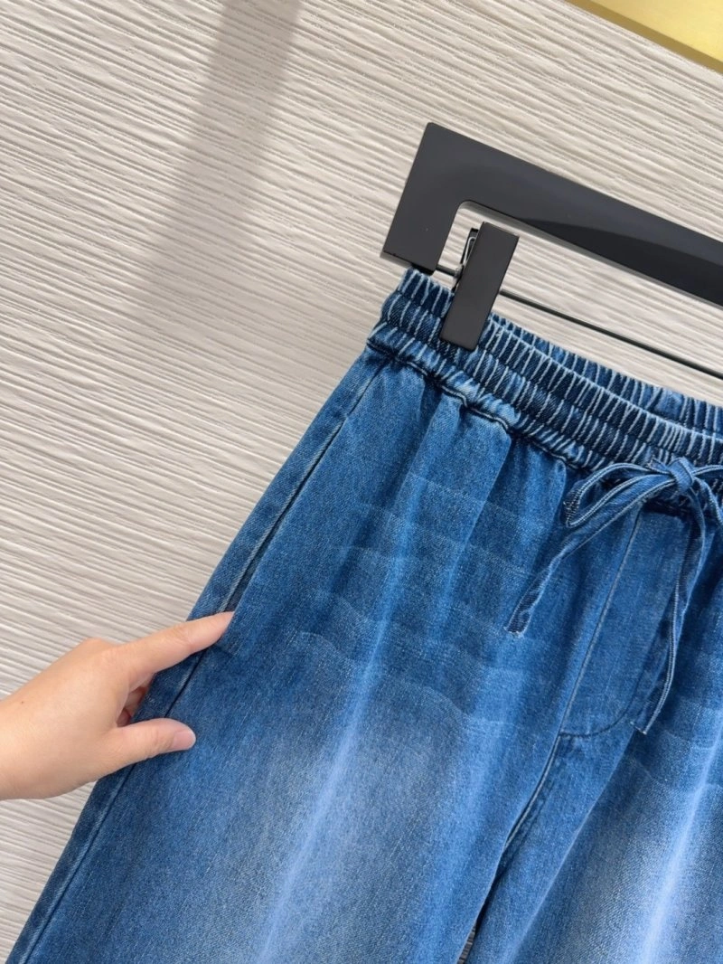 Exact replica Loewe Jeans