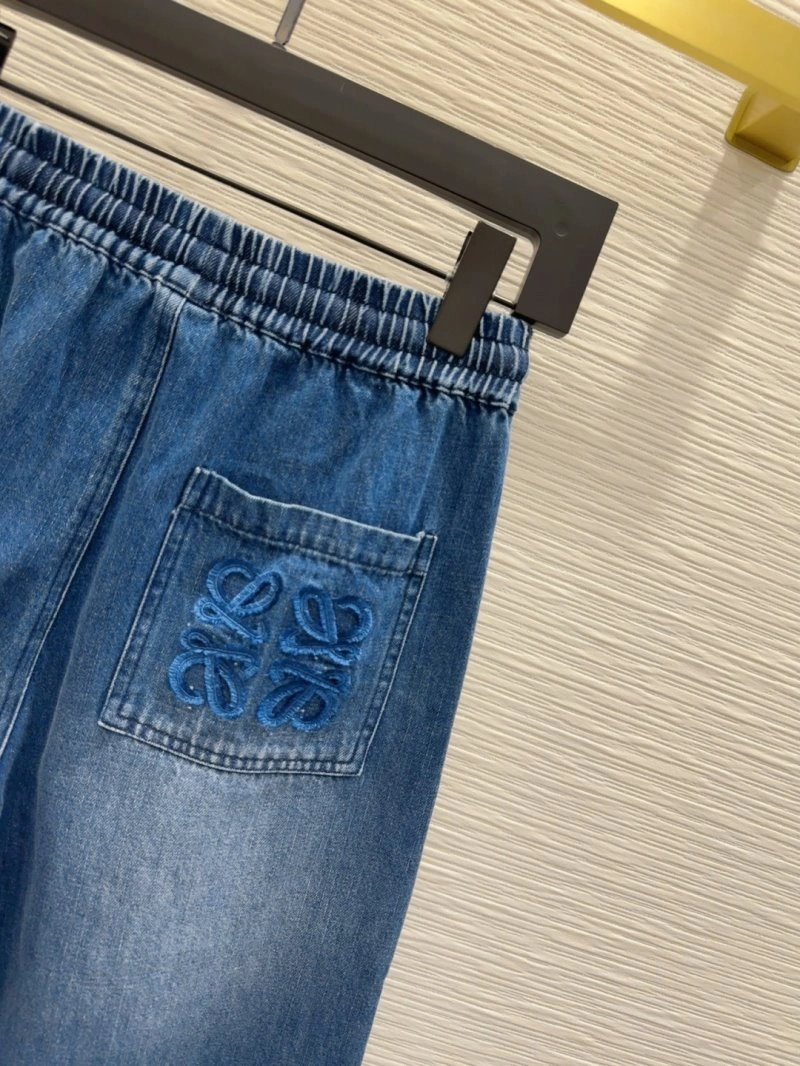 Exact replica Loewe Jeans