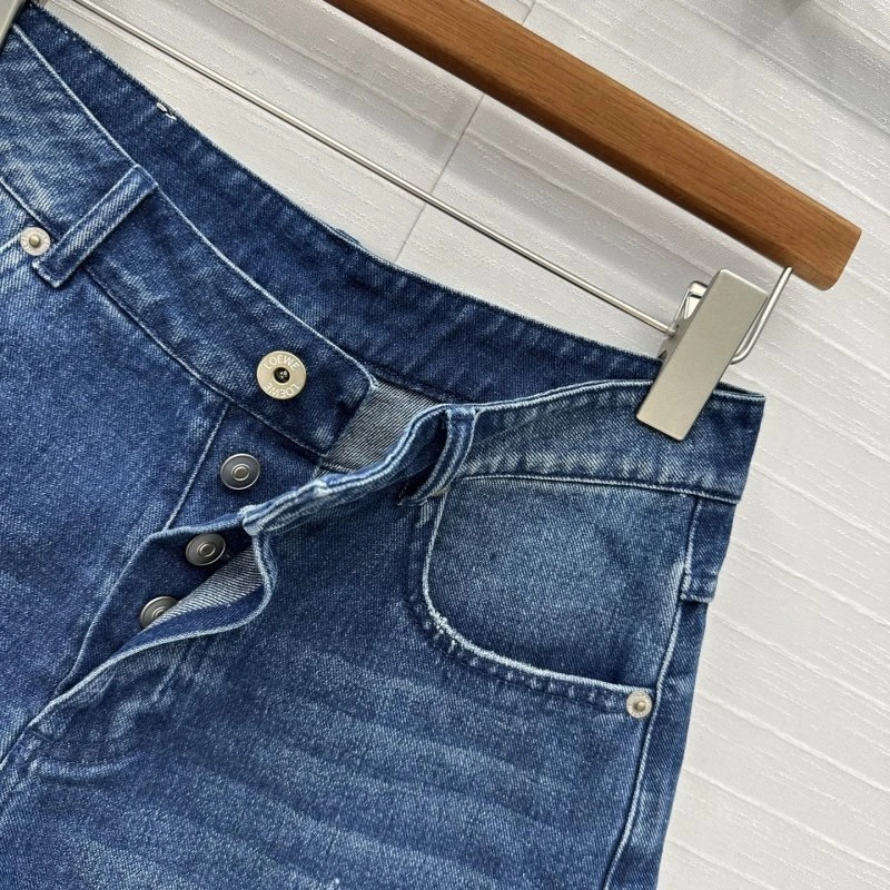 Low-cost Loewe Jeans