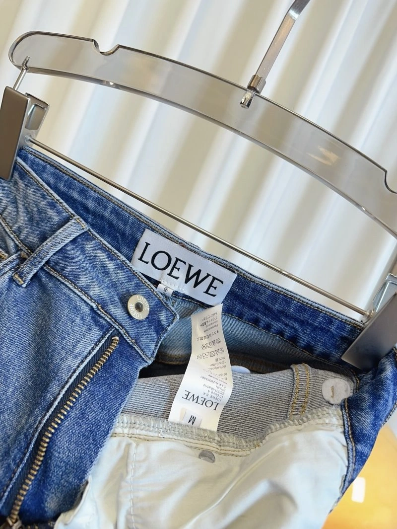 Top match Loewe Jeans