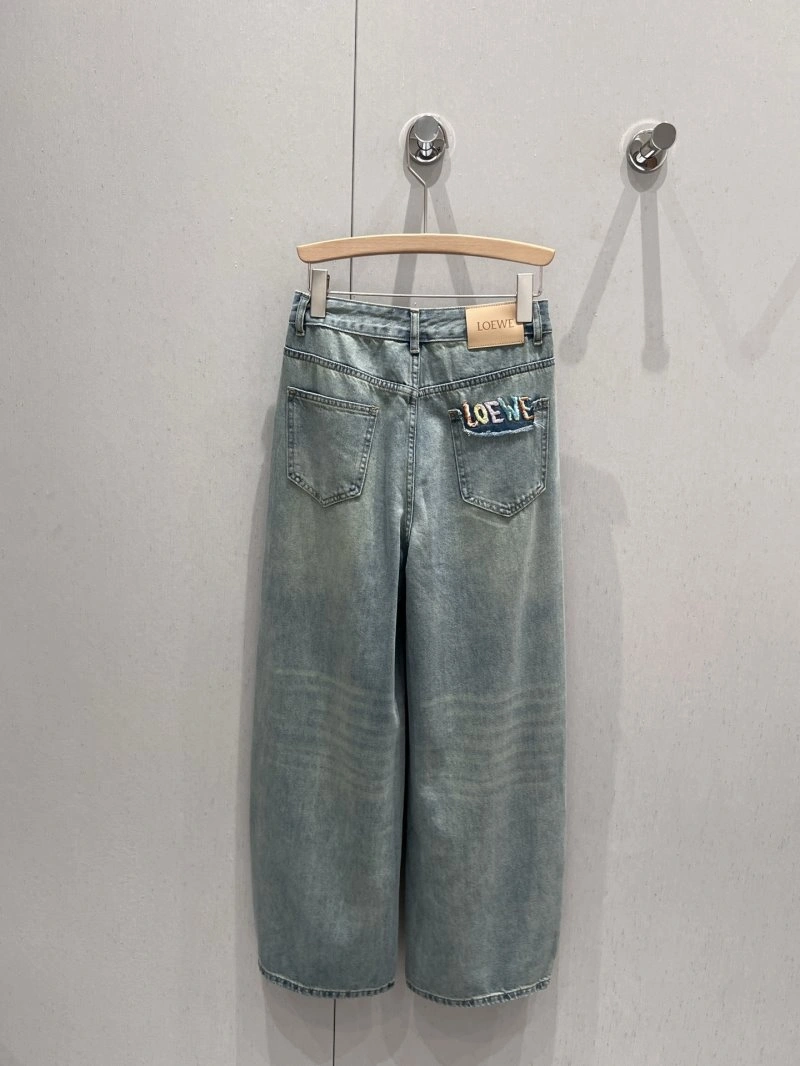 Low-cost Loewe Jeans