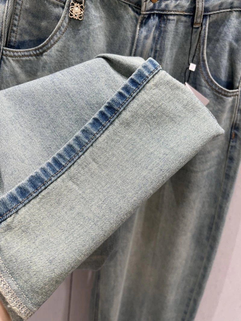 Low-cost Loewe Jeans