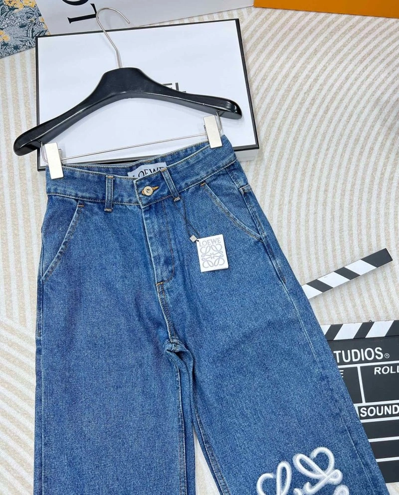 Inexpensive Loewe Jeans