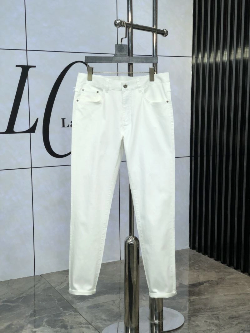 Low-cost Loewe Jeans