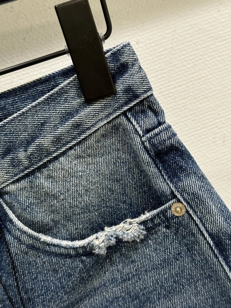 Exact replica Loewe Jeans