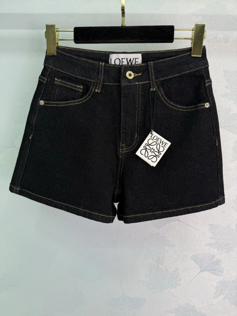 Accurate model Loewe Jeans