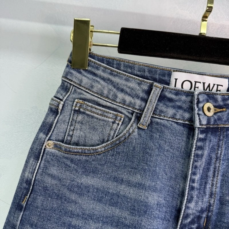 Accurate model Loewe Jeans
