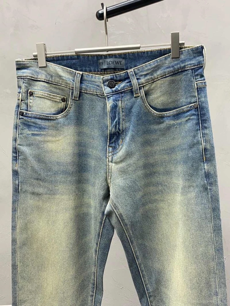 Accurate model Loewe Jeans