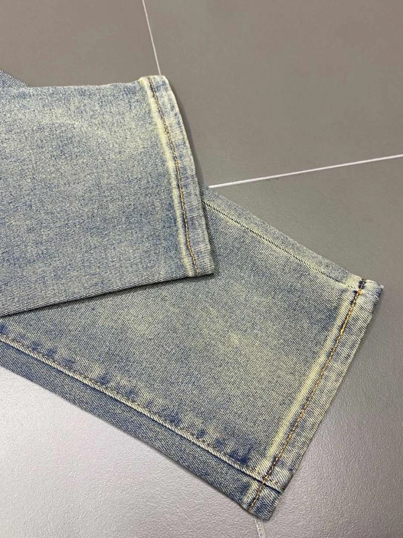Accurate model Loewe Jeans