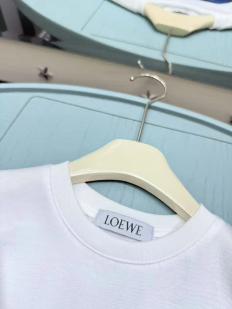 Exact replica Loewe Kids