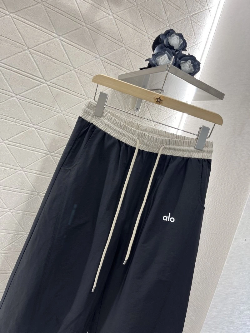 Indistinguishable Loewe Long Pants