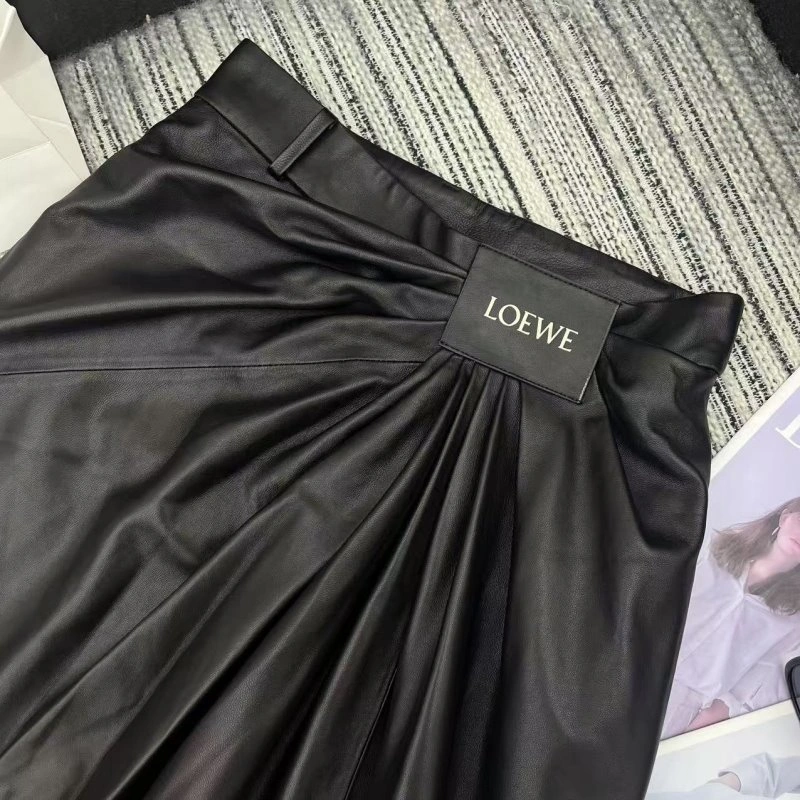 Low-cost Loewe Long Pants