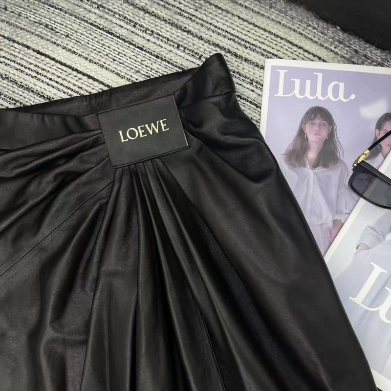 Low-cost Loewe Long Pants