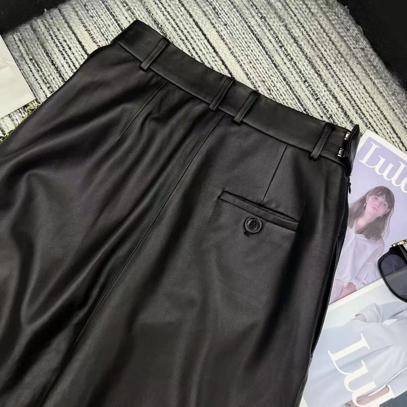 Low-cost Loewe Long Pants