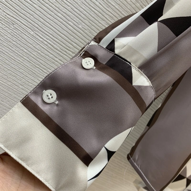 Exact replica Loewe Long Suits