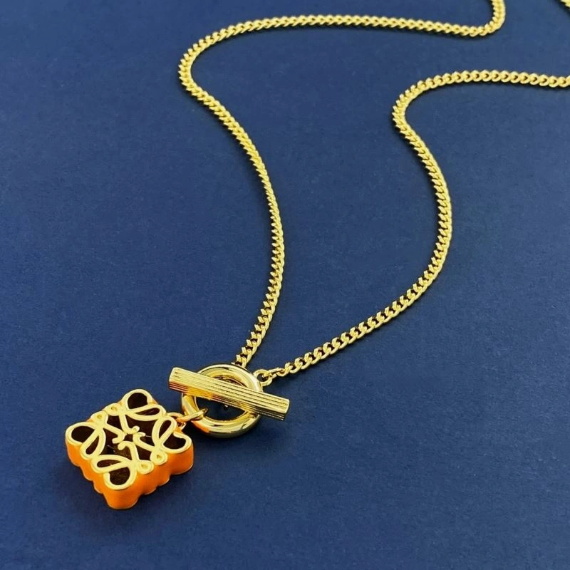 Top mirror Loewe Necklaces
