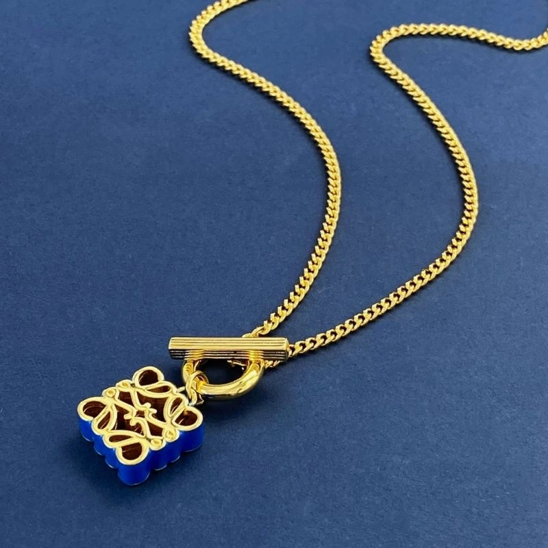 Top mirror Loewe Necklaces