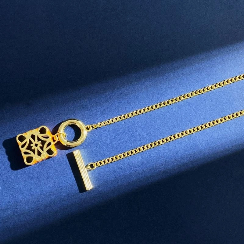 Top mirror Loewe Necklaces