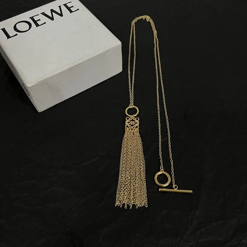 High accuracy Loewe Necklaces