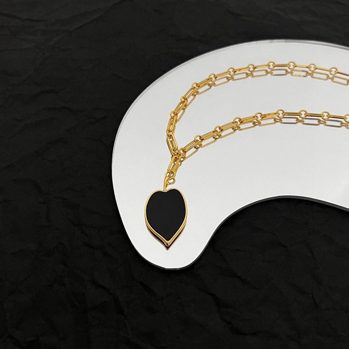 Factory-made Loewe Necklaces