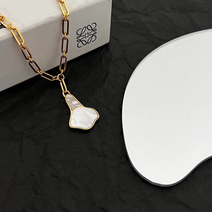 1:1 copy Loewe Necklaces