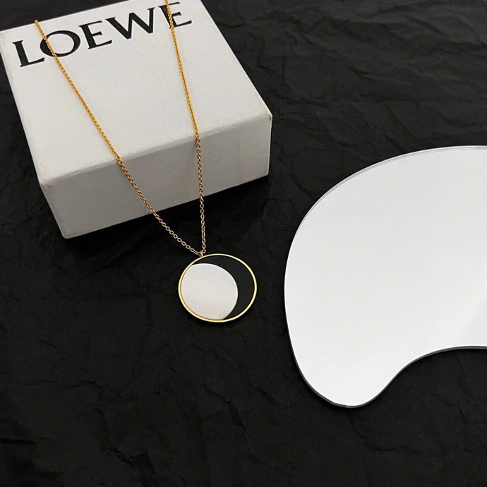 OEM Loewe Necklaces