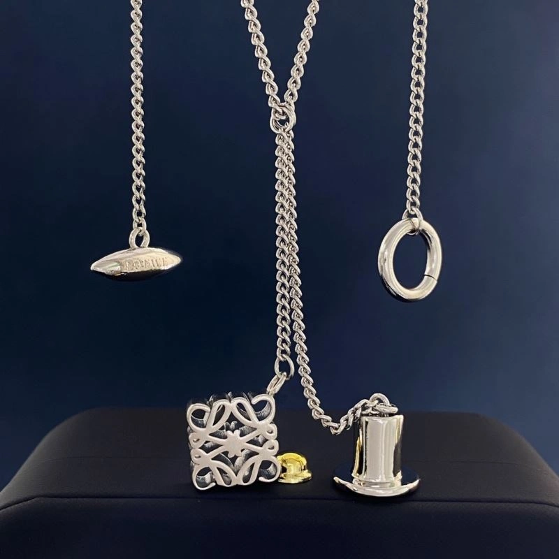 Cut-rate Loewe Necklaces