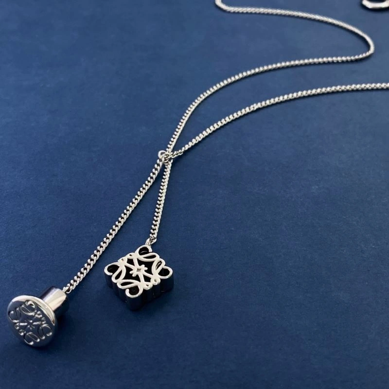 Cut-rate Loewe Necklaces