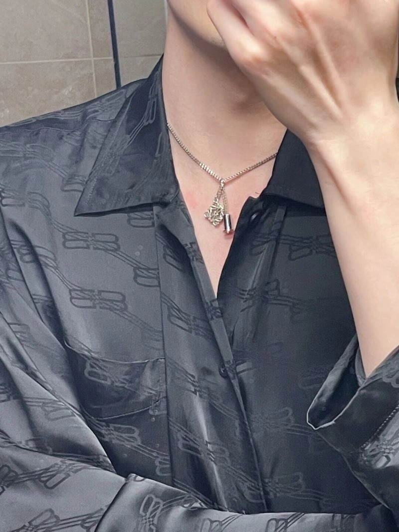 Cut-rate Loewe Necklaces