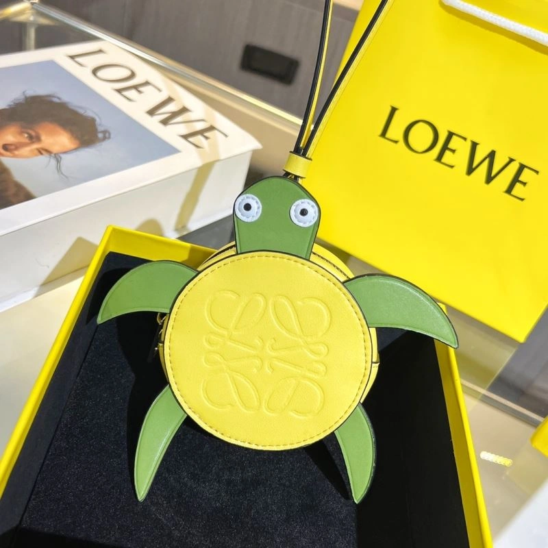 High accuracy Loewe Ornaments