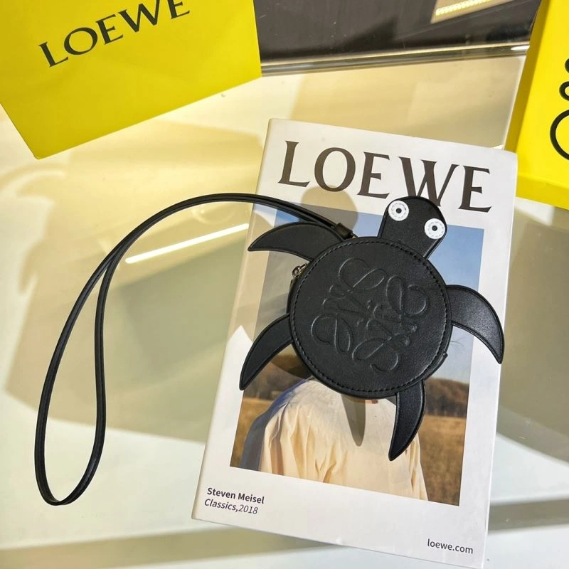 High accuracy Loewe Ornaments