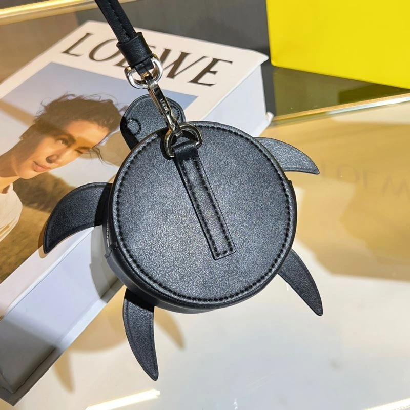 High accuracy Loewe Ornaments