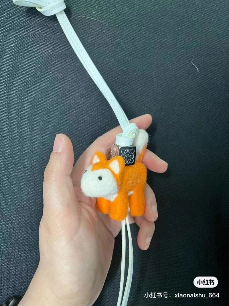 Economical Loewe Ornaments